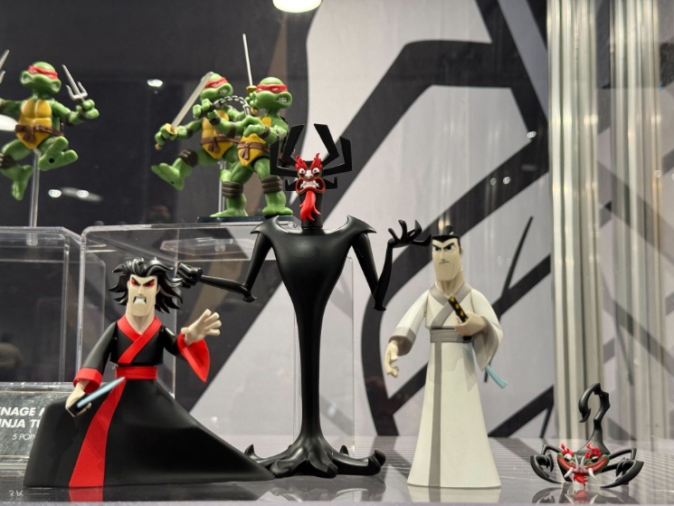 MegaCon 2025: Mezco booth display and Mezco Toyz Fair previews