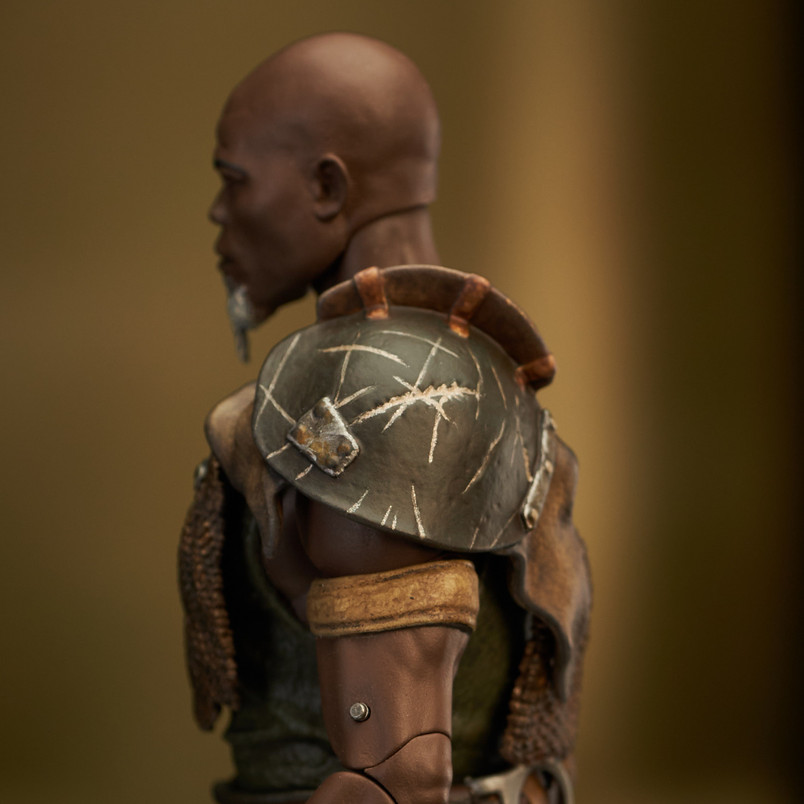 Rebel Moon Series 2 figures of General Titus and Admiral Atticus Noble ...