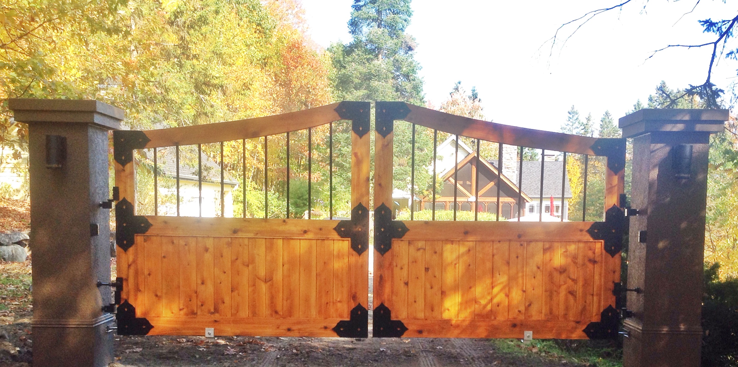 Driveway Gates | MasterGatePlus Inc. | Quebec & Ontario