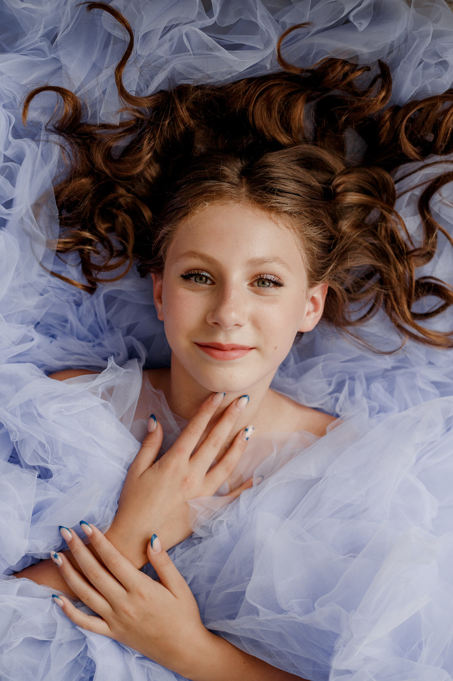 Victoria Hodgens | Young actor, Singer, Dancer, TV Host, Swimmer.