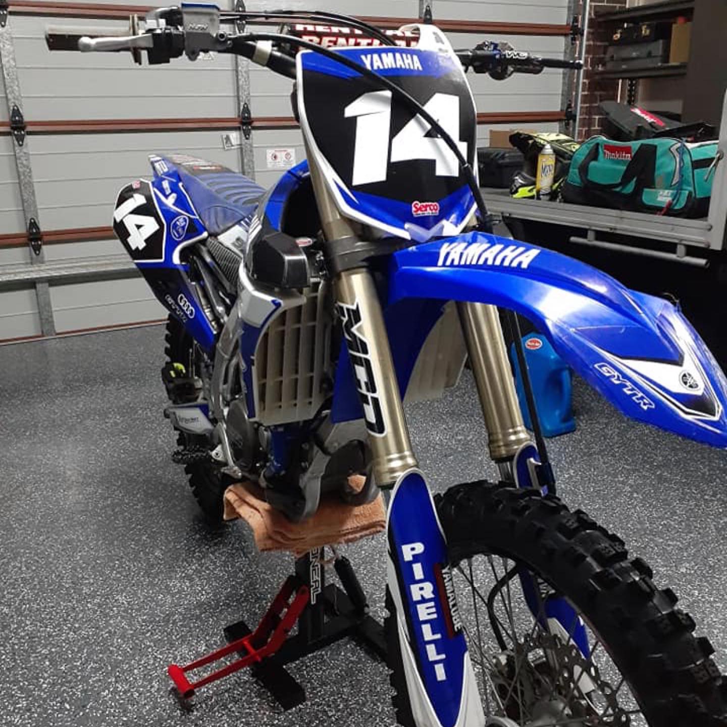 Epoxy Flooring | Fast Floors Epoxy | Sydney Epoxy | Garage Epoxy Floor