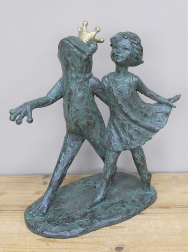 Frog Prince & Girl | LGO Home & Garden