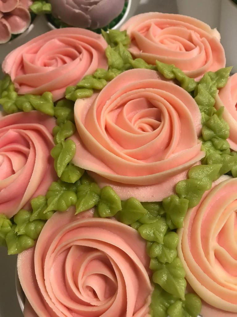 Simple Rose Swirl Cupcake Bouquet Sample | Audrey's Bakery