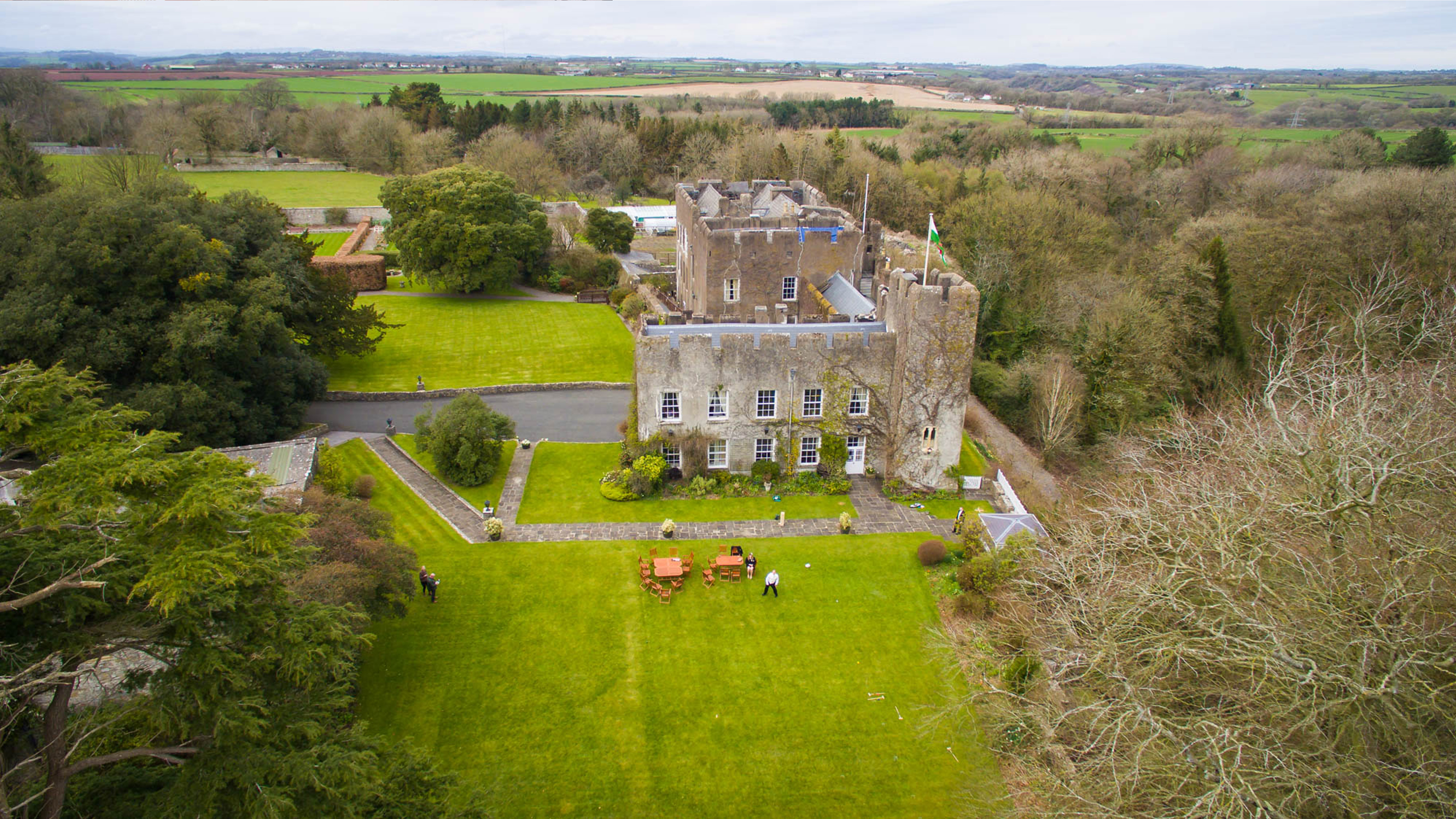 Fonmon Castle | Davies Sutton Architects