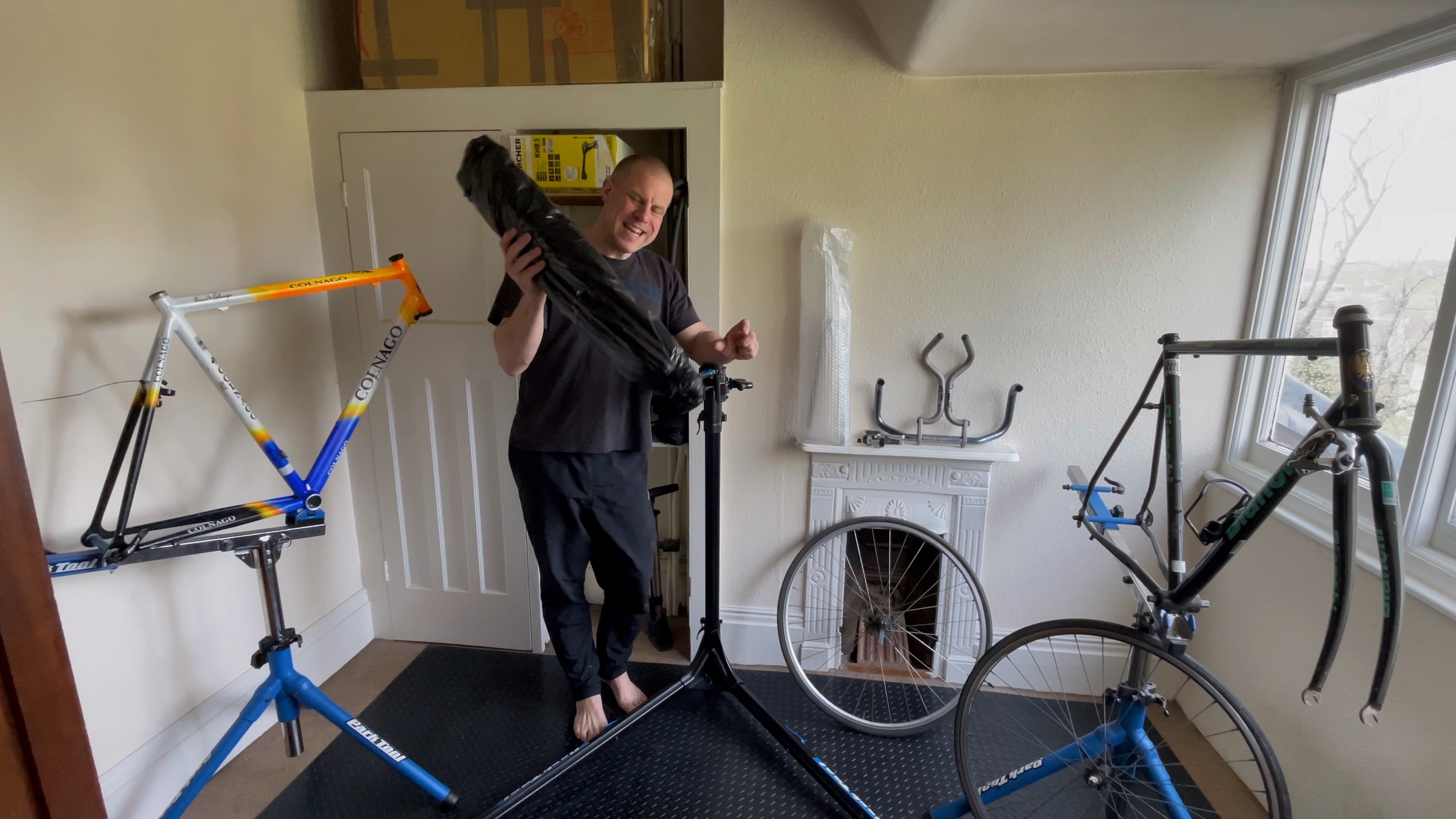 Post | Robert Customs