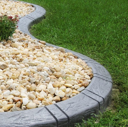 Spanish Texture Landscape Curbing | Florida Borders