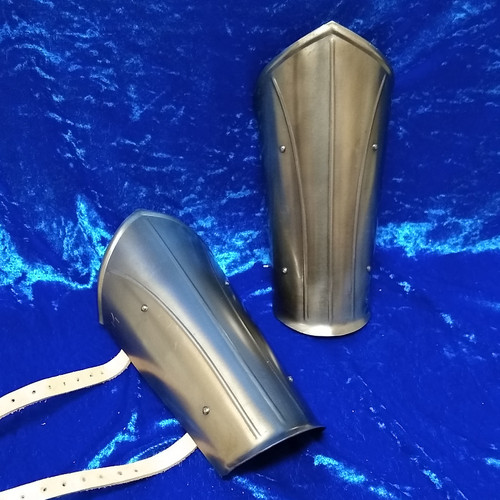 Knight's V Bracers | Azure Armoury