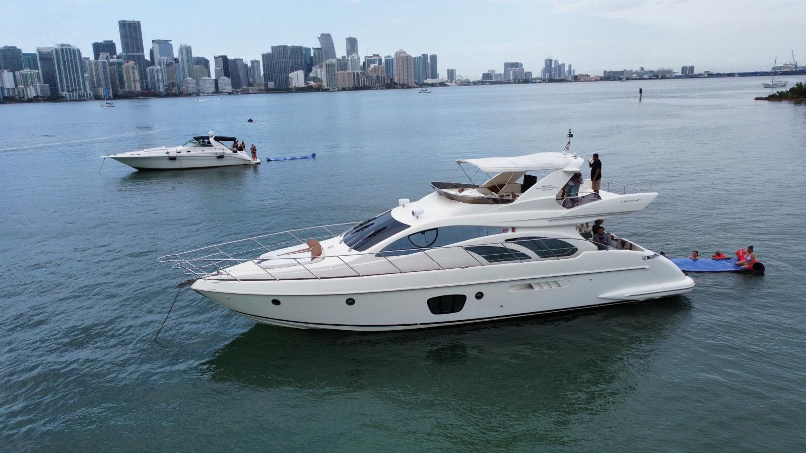 Uncover the Luxury of Miami Beach Yacht Rentals with the 60ft Azimut S: Explore Specs and Prices ...