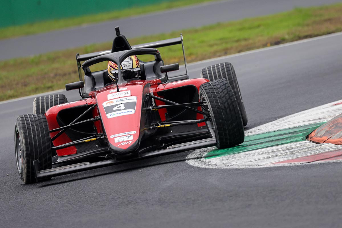 Italian F4: Bianca Bustamante gains places at the starts but battles ...