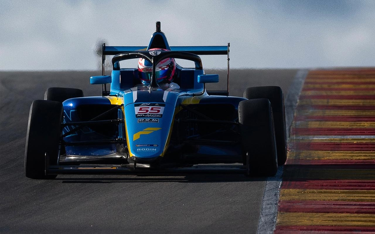 Emma Felbermayr battles through adversity on first visit to Motorland ...