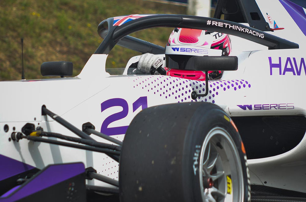 Jessica Hawkins announced as Aston Martin F1 Team driver ambassador