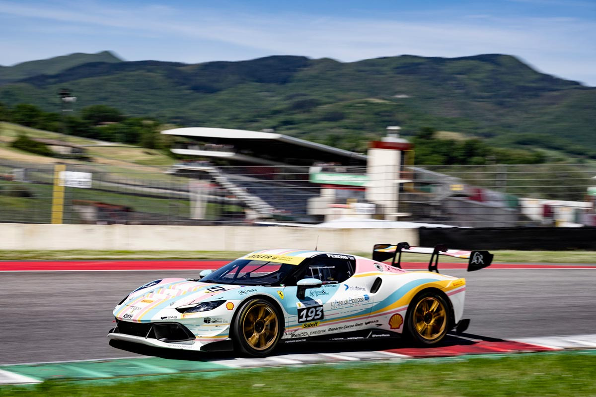 Ferrari Challenge: Manuela Gostner takes podium on 296 debut