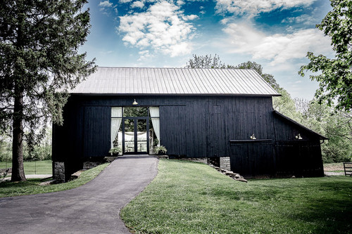 Cedar Bay Farm | Ohio Wedding Venues