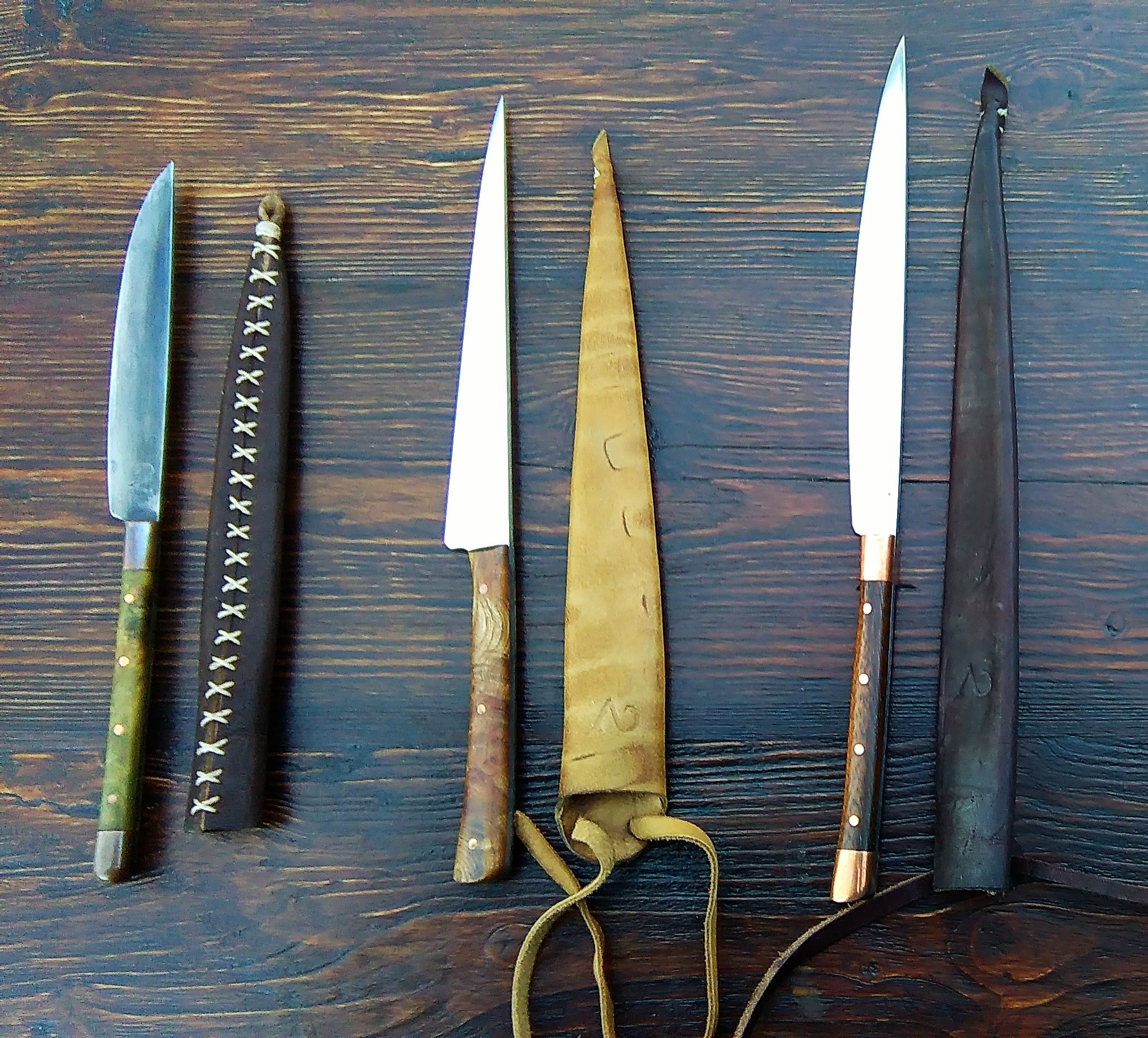 V Knives | Custom Handmade Knives | Charlie Vanhinsbergh