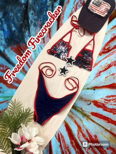 Freedom Firecracker Red Trim Scrunch Bottom | Surfergirl11