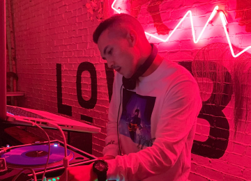 Aaron J - Second Song: Premier Wedding DJ/MC Services