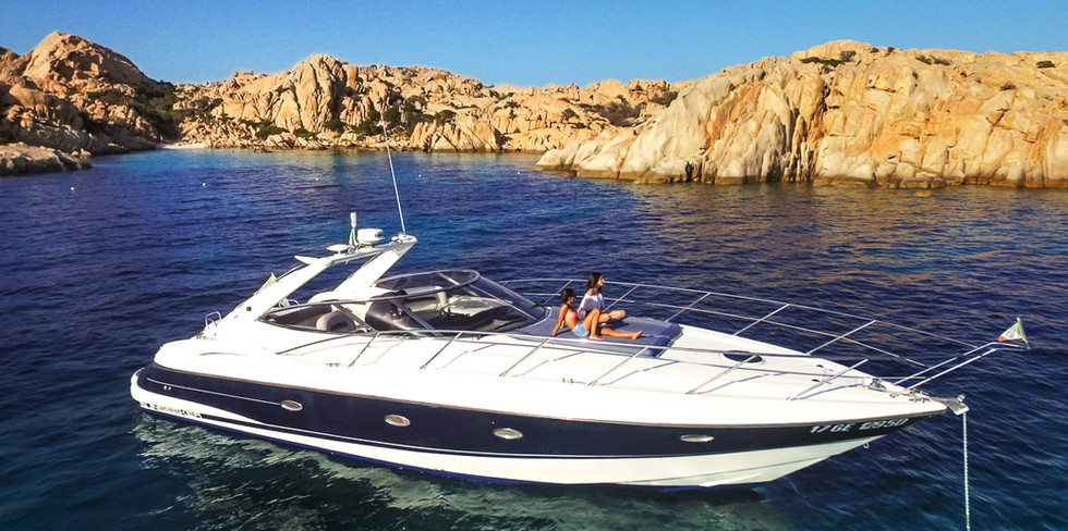 SUNSEEKER CAMARGUE 44 Yacht for Charter in Sardinia Costa Smeralda ...