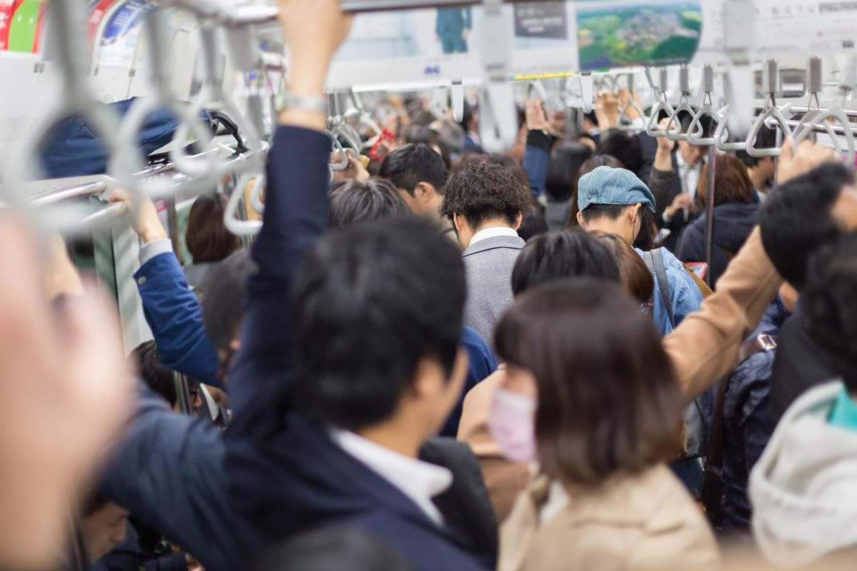 Initiatives to Relieve Congestion in Japan's Rail Industry