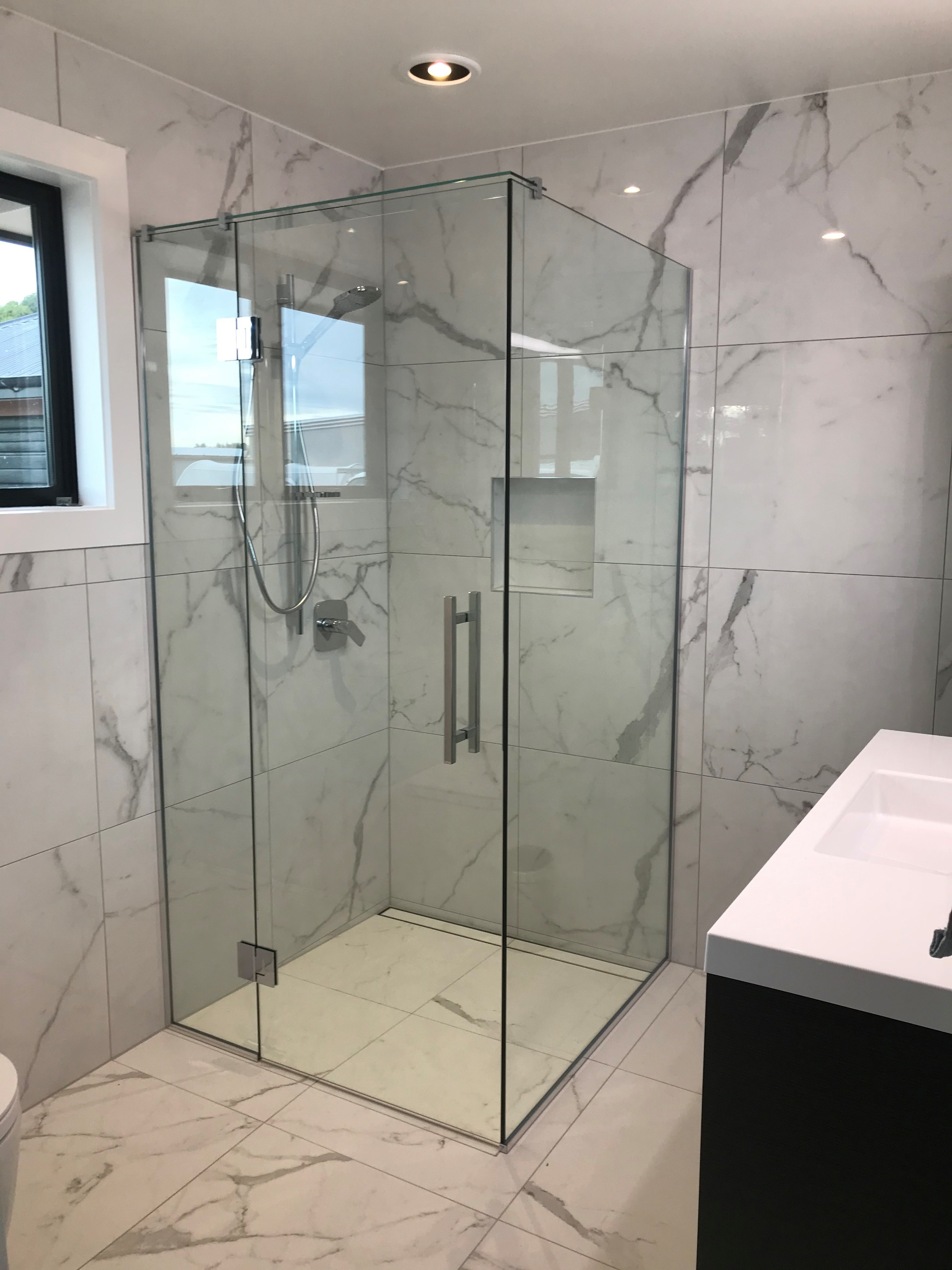Custom Glass Showers & Mirrors | Deep South Glass
