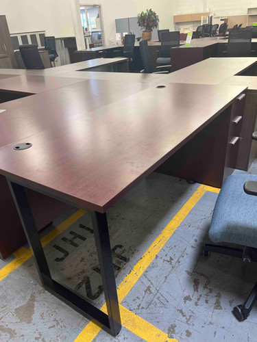 USED HON SINGLE RH LH PEDESTAL DESK WITH CREDENZA | Desks Incorporated