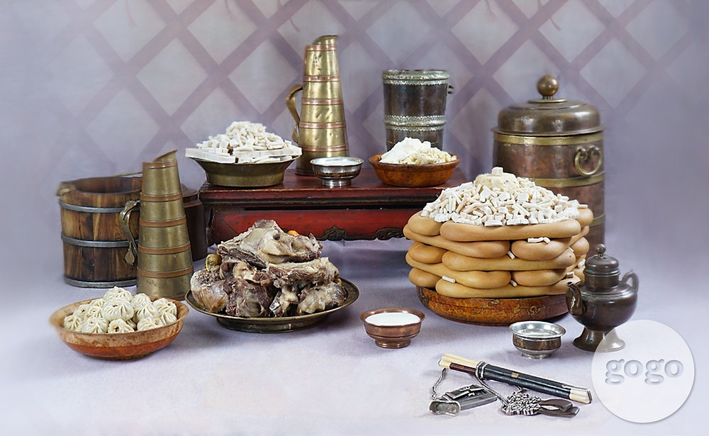 Taste the traditional Mongolian food