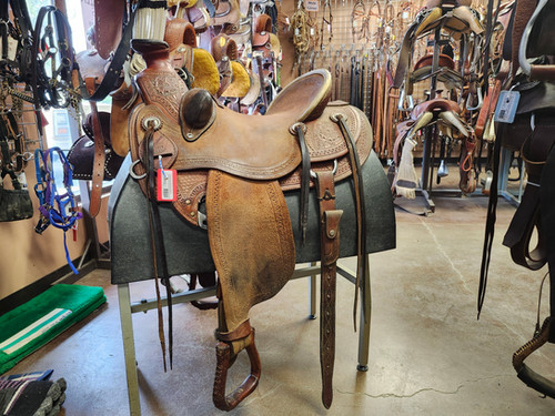 ** SOLD ** Used Corriente Wade Ranch Saddle 16" | Thrifty Horse