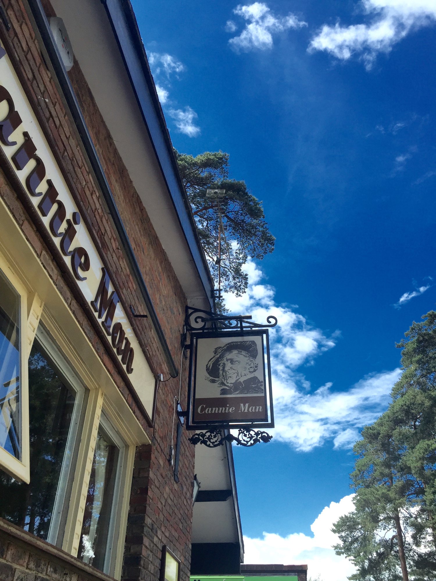 Traditional | Cannie Man Pub - Bracknell | England