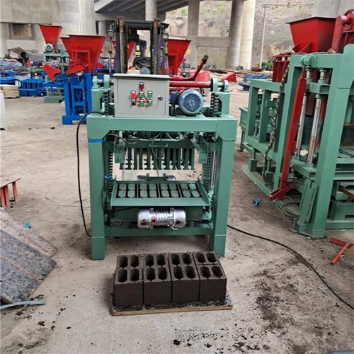 Mobile cement brick stacking machine | Easy Trade Africa