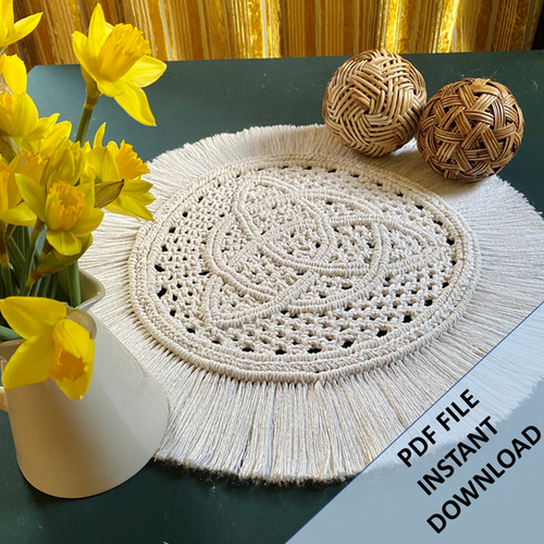 Macrame 'Trinity Knot' Table Centrepiece Pattern | But One String