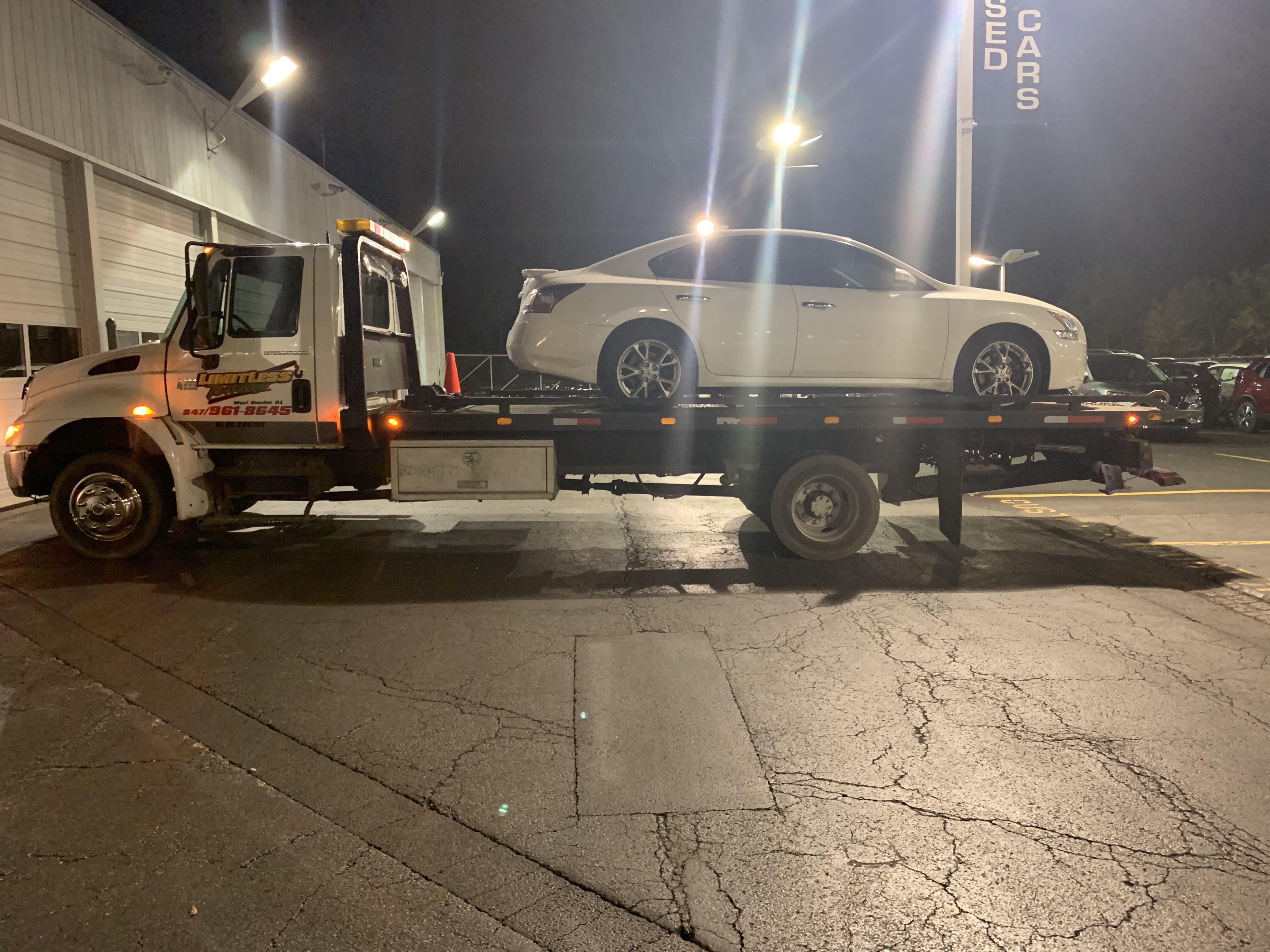 Towing Company Elgin IL | Limitless Towing | West Dundee