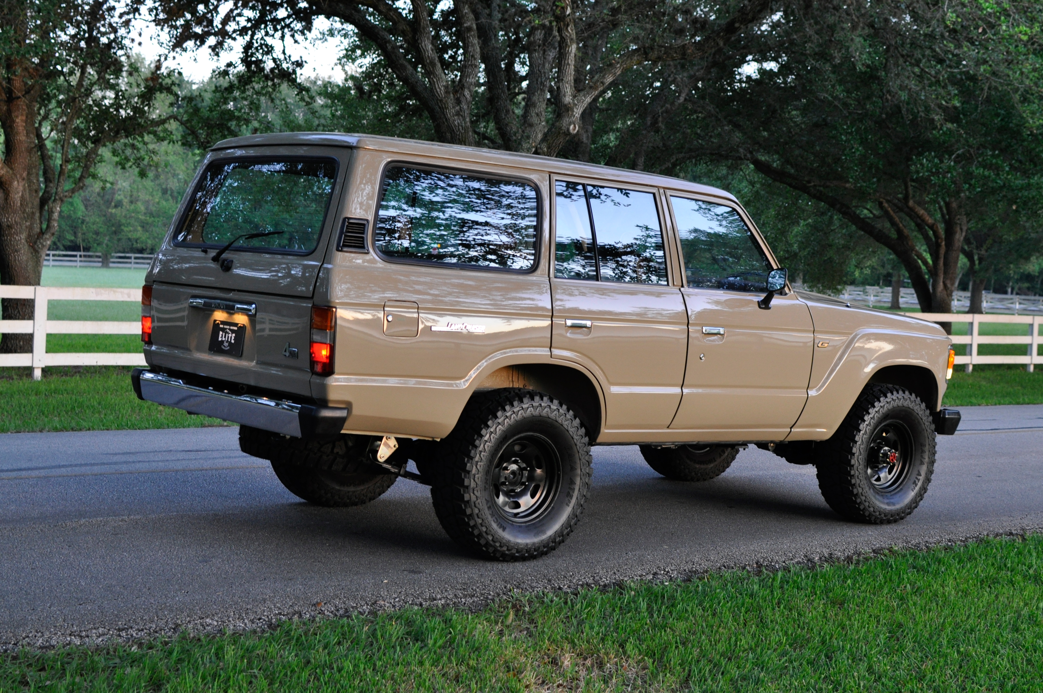 Land Cruiser 60 Series | Elite Land Cruisers | United States