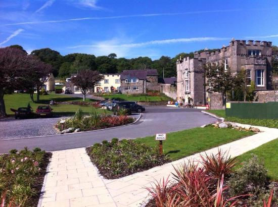 Amroth Castle Holiday Centre