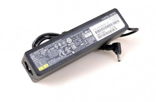 Fujitsu 65W Laptop Charger | Leaders Killarney