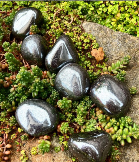 Responsibly Sourced Crystals and Minerals | Cyrstal Twins