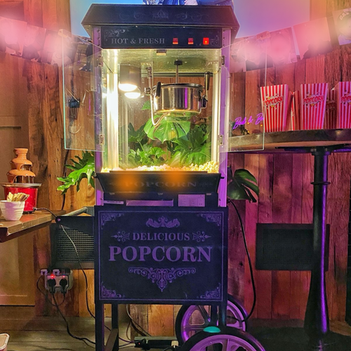 Royal Popcorn Machine on Wheels | Fun Snacking Solution