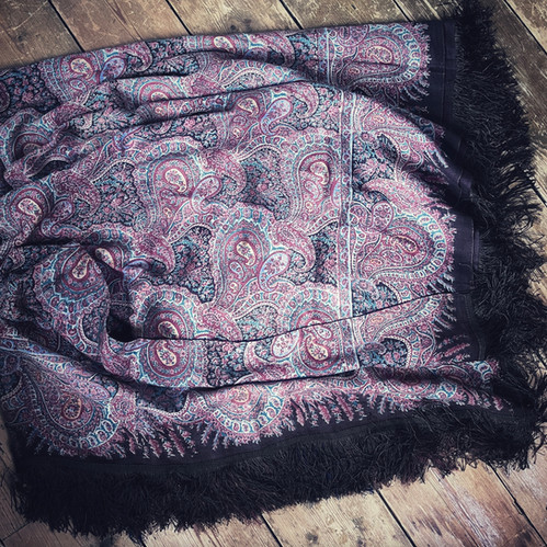 1920’s Cotton Paisley Throw | Briggs & Oliver