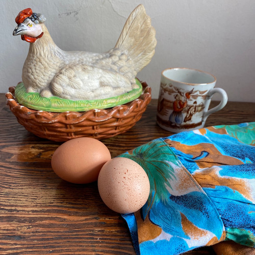 Vintage Ceramic Chicken Egg Dish | Briggs & Oliver