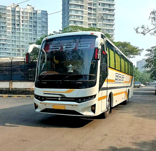 45/47 Seater Coach | Wheeldeal