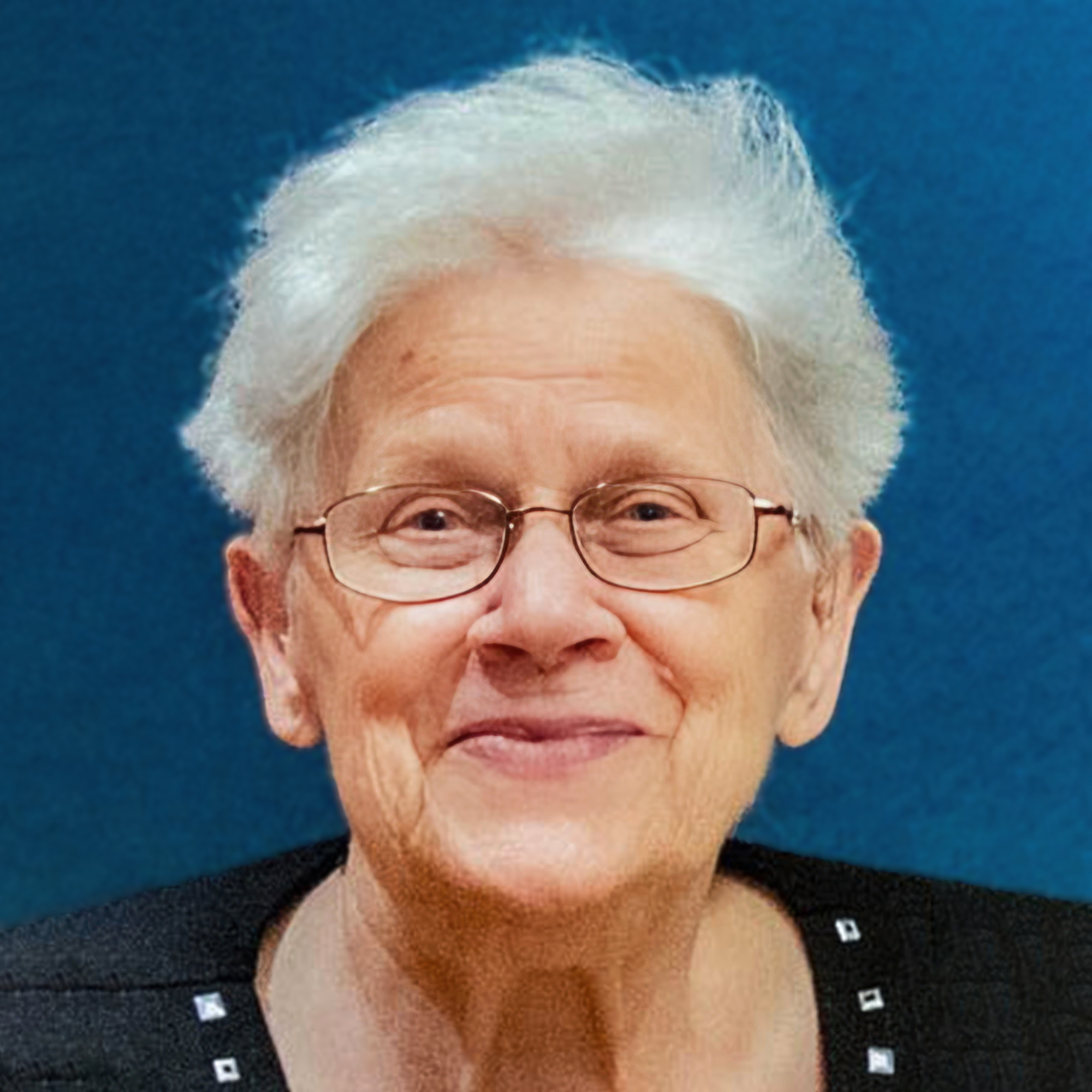 Joyce Luff | Obituary | Ethical Death Care | Winnipeg