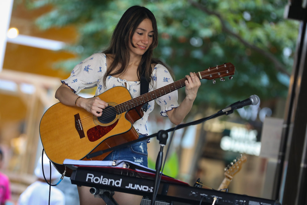 Featured Student: Ava Azari