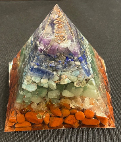 Chakra Pyramid | lighthouse-crystals