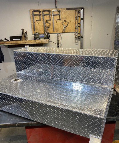 285L "L-Shape" Fuel Transfer Tank | D. Riddell Welding