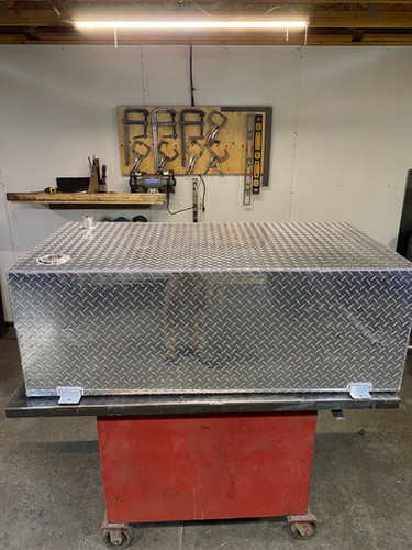 425L Rectangular Fuel Transfer Tank | D. Riddell Welding