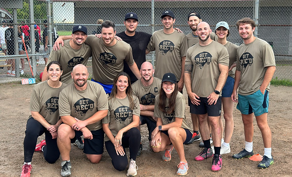 Wednesday Kickball Teams | Grrecsports