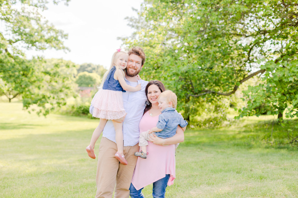 The Lapham Family | Family Photography Session | Leila Arboretum in ...