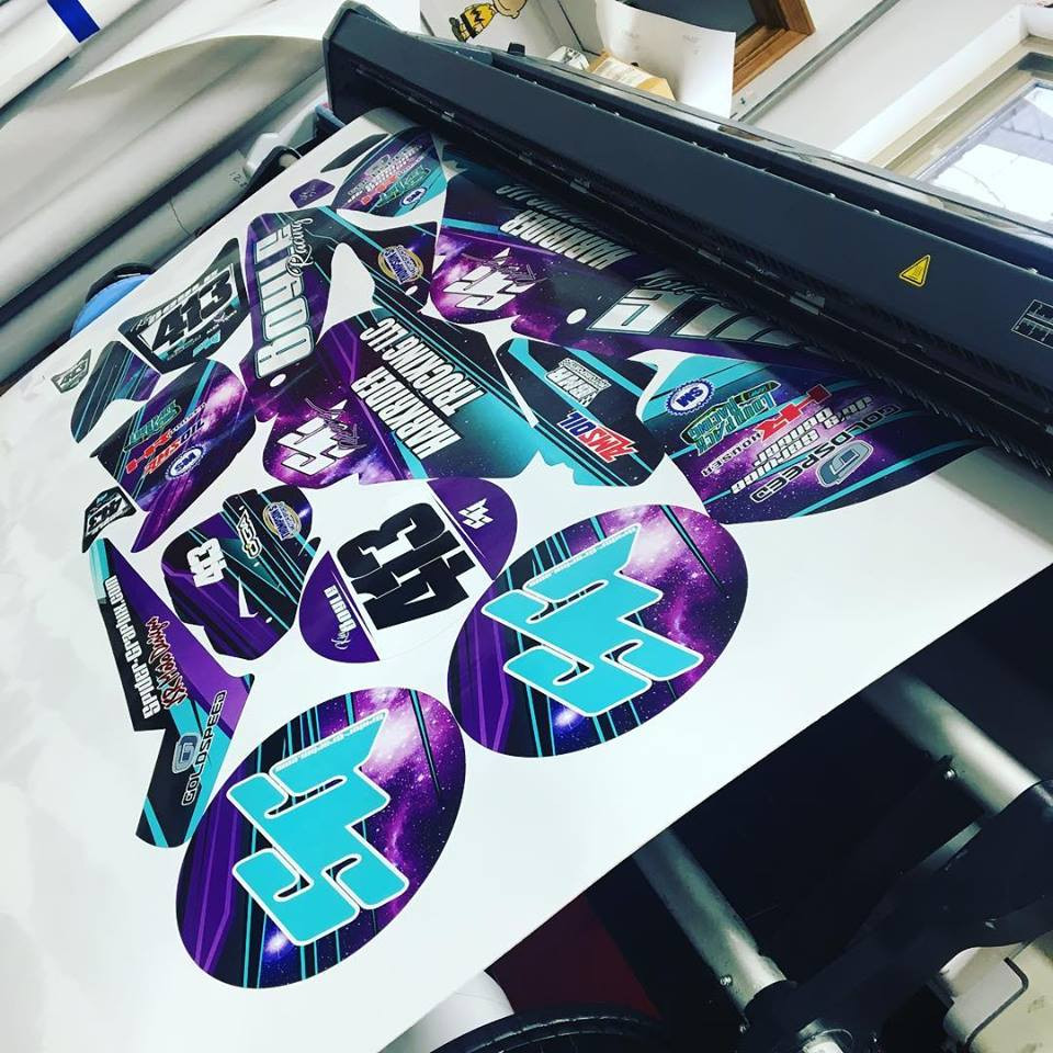 Fullscreen Page | Spider Graphix