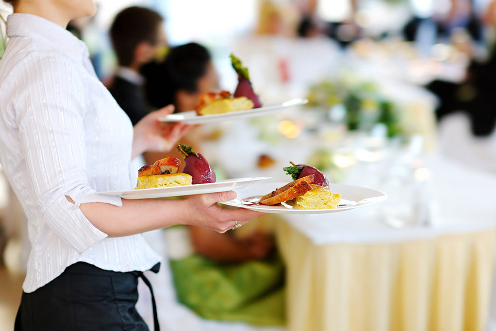 Titre à Finalité Professionnelle Serveur en restauration