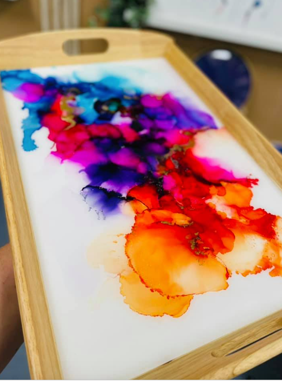 SPRINGFIELD - Learn to sip and resin with us - make a alcohol ink tray ...