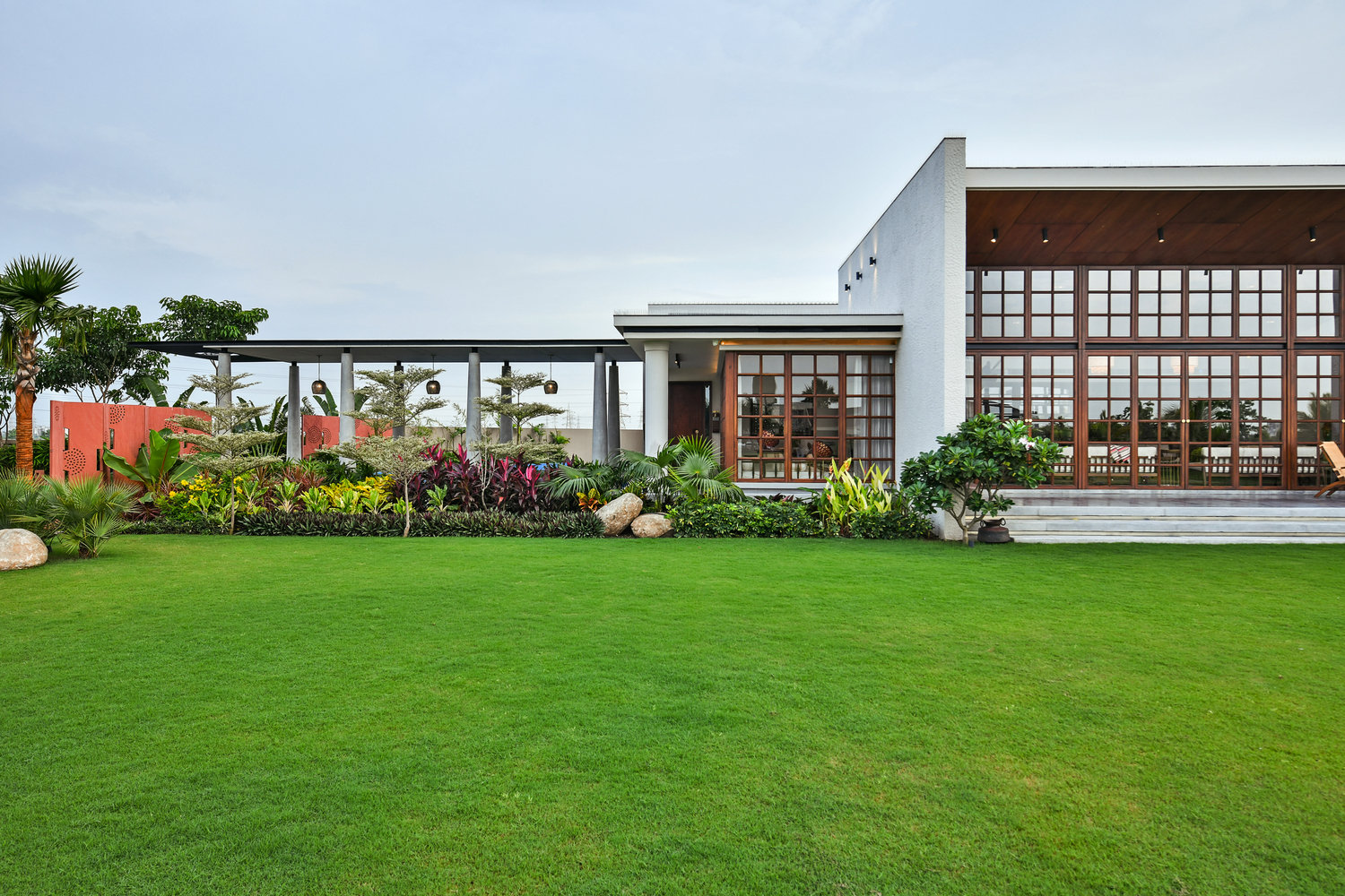 Emerald Estate | Decofice