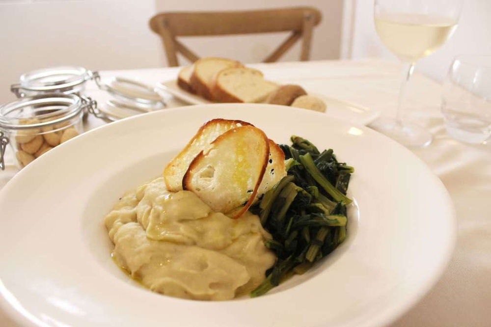 7 Authentic Italian Dishes Using Wild Edible Food